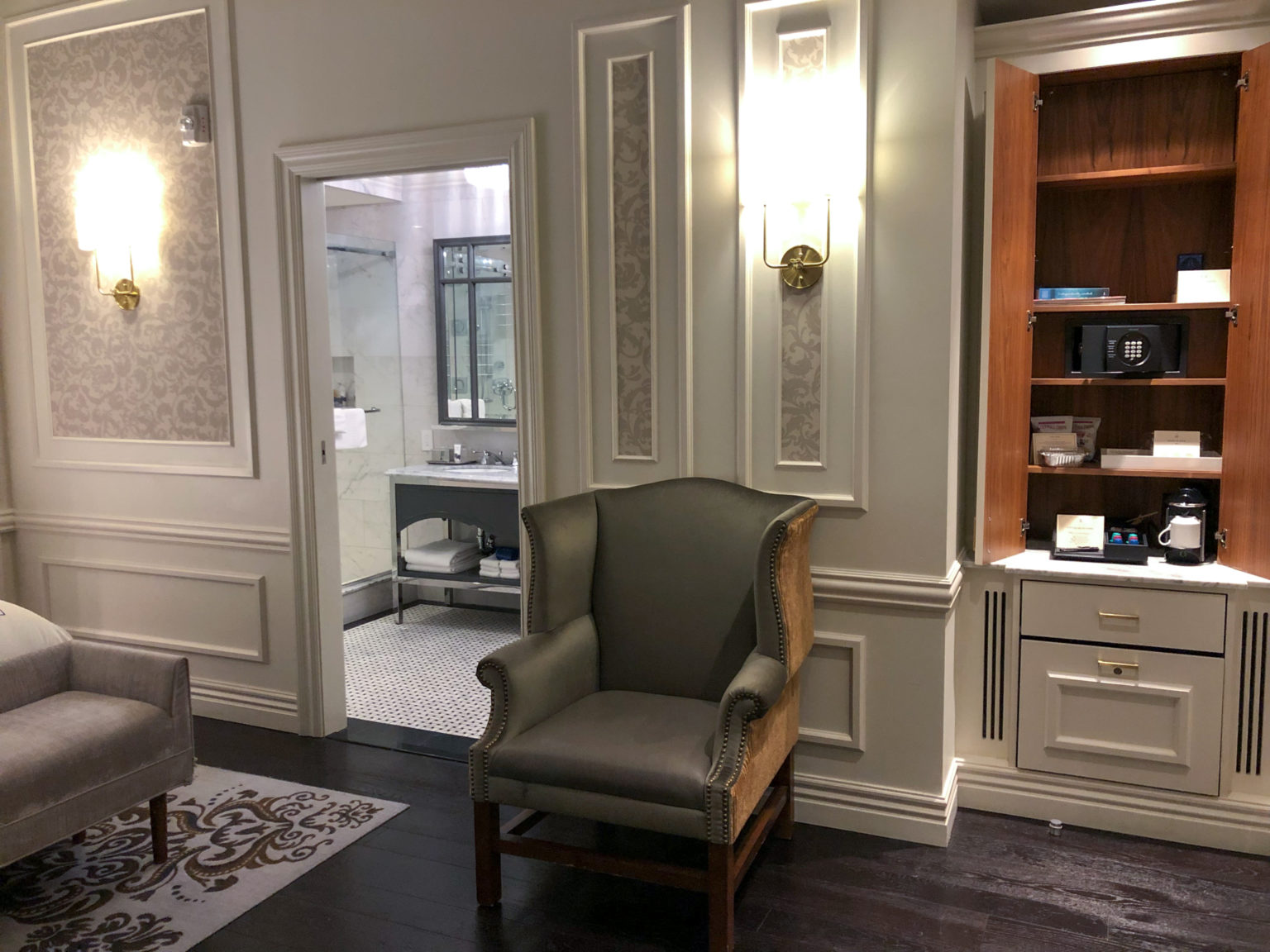 ROOMS – The Adelphi Hotel